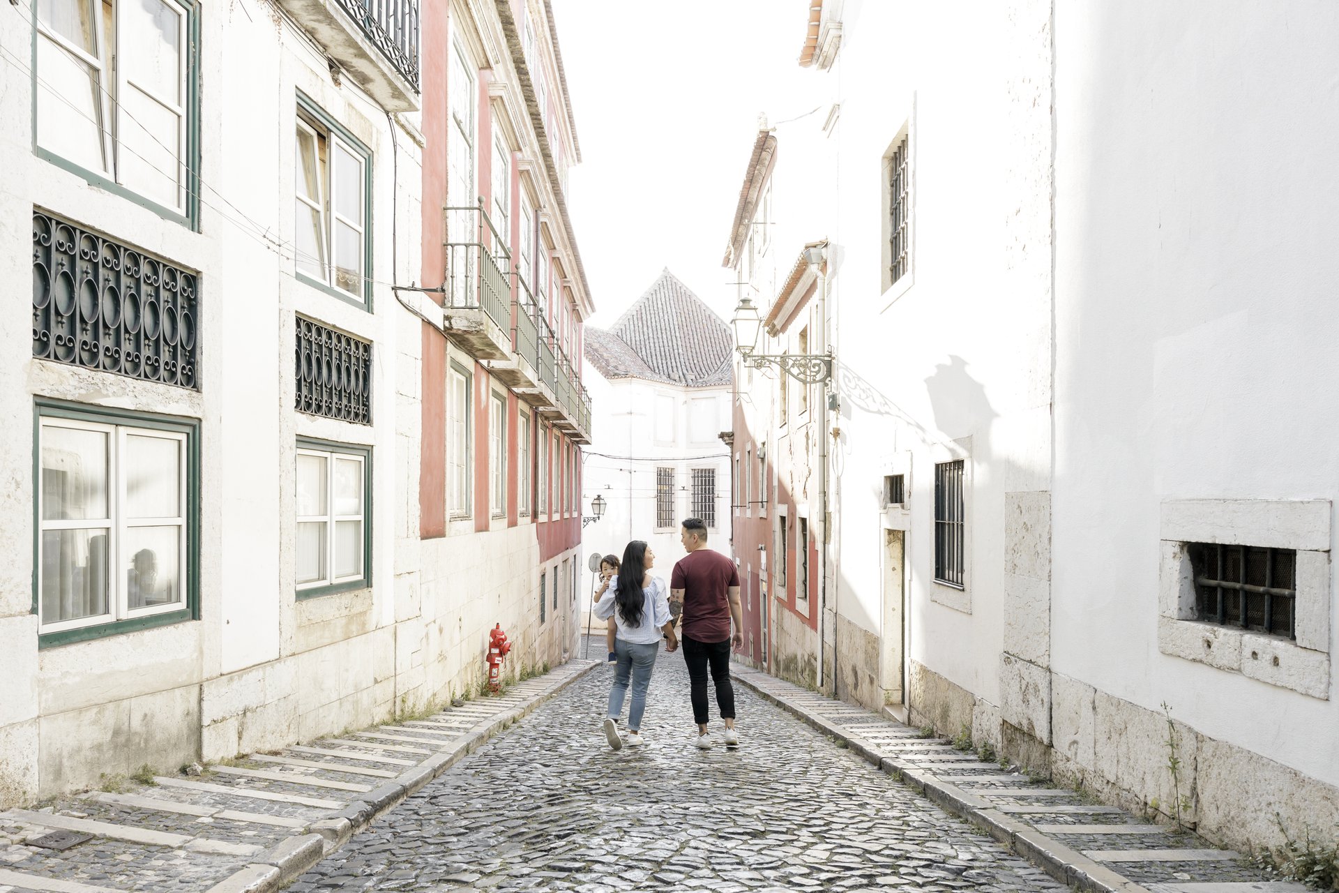 Alfama Streets and Largo da Graça, Lisbon | Photographer | Flytographer
