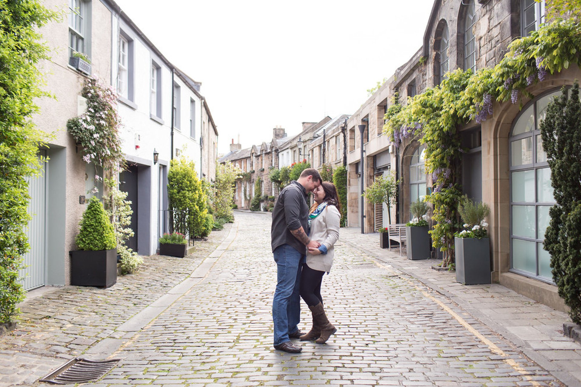 Your Vacation Photographer in Edinburgh: Meet Kim